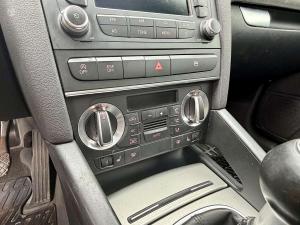 Sarkans Audi A3 2009 Viļņa, ar dzinēja tilpumu 1.60 L un nobraukumu 299 tūkst. km par 3500 €, foto 12 vietnē AUTOMOTO.COM.LV