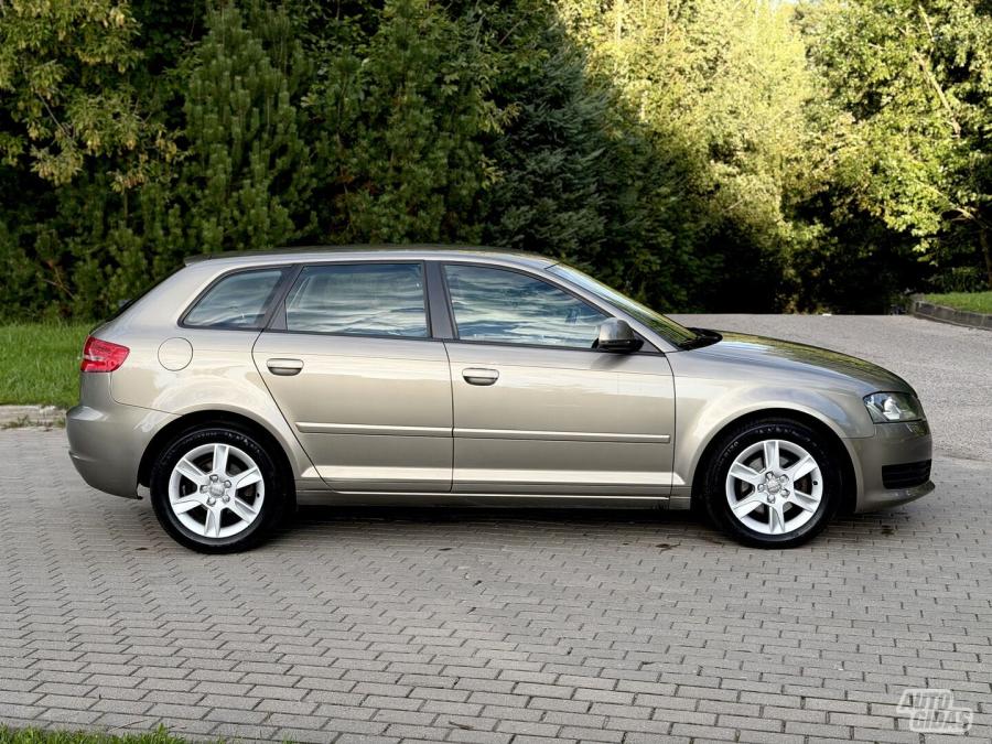 Audi A3 2010 in Vilnius, with an engine capacity of 2.00 L and mileage of 288 thousand km for 4400 €, photo 5 on AUTOMOTO.COM.LV