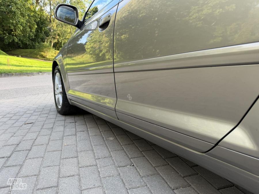 Audi A3 2010 in Vilnius, with an engine capacity of 2.00 L and mileage of 288 thousand km for 4400 €, photo 9 on AUTOMOTO.COM.LV