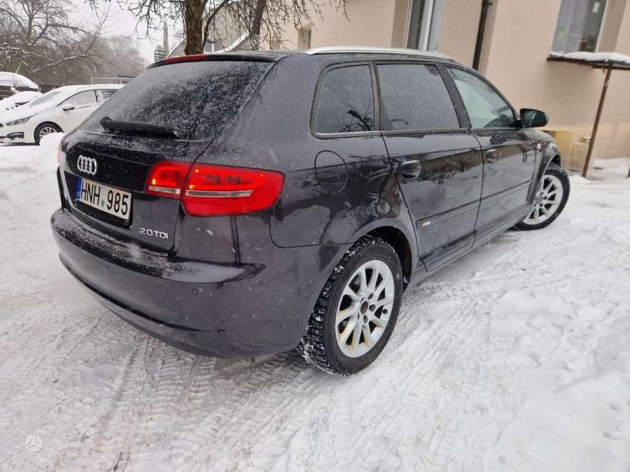 Violet Audi A3 2006 in Vilnius, with an engine capacity of 1.97 L and mileage of 339 thousand km for 3200 €, photo 8 on AUTOMOTO.COM.LV