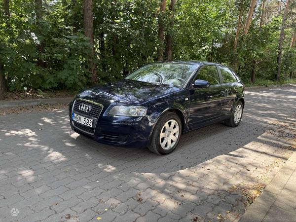 Violet Audi A3 2006 in Vilnius, with an engine capacity of 1.60 L and mileage of 240 thousand km for 1499 €, photo 2 on AUTOMOTO.COM.LV