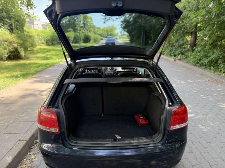 Violets Audi A3 2006 Viļņa, ar dzinēja tilpumu 1.60 L un nobraukumu 240 tūkst. km par 1499 €, foto 6 vietnē AUTOMOTO.COM.LV