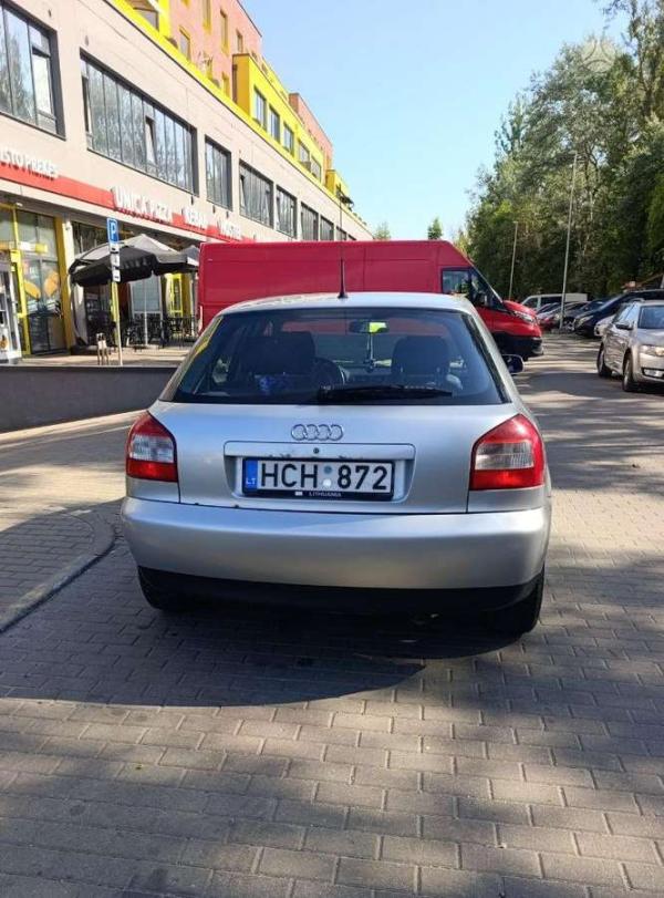 White Audi A3 2001 in Vilnius, with an engine capacity of 1.60 L and mileage of 217 thousand km for 1100 €, photo 2 on AUTOMOTO.COM.LV