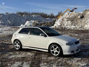 White Audi A3 2002 in Siauliai, with an engine capacity of 1.90 L and mileage of 334 thousand km for 1250 €, photo 3 on AUTOMOTO.COM.LV