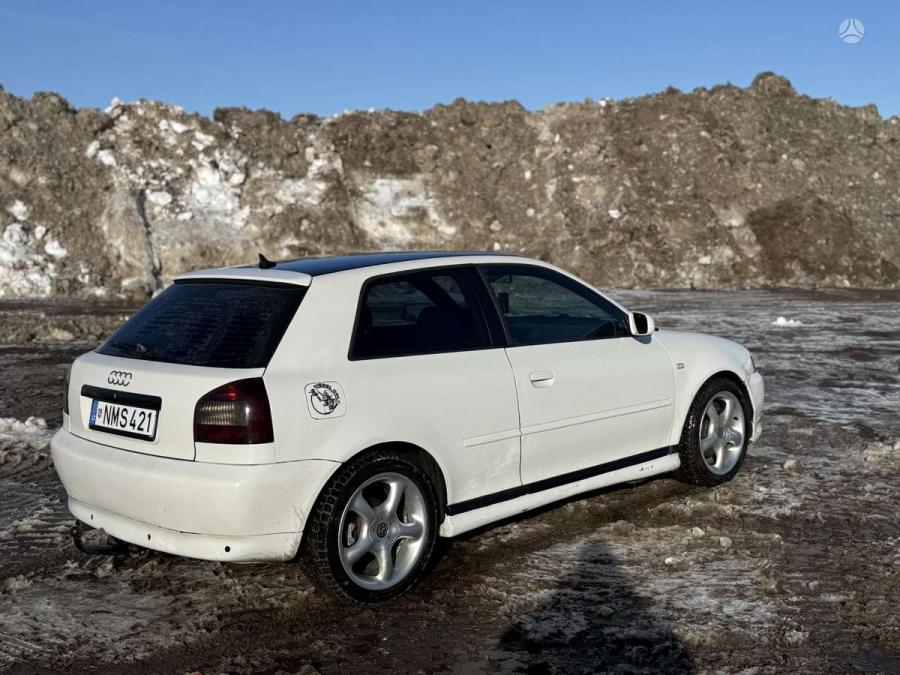 White Audi A3 2002 in Siauliai, with an engine capacity of 1.90 L and mileage of 334 thousand km for 1250 €, photo 4 on AUTOMOTO.COM.LV