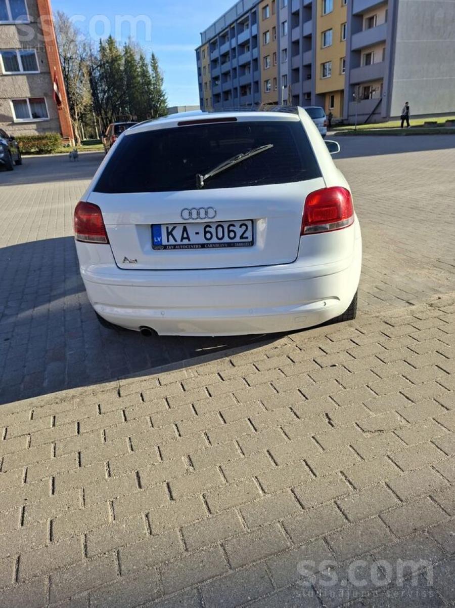 White Audi A3 2003 in Valmiera, with an engine capacity of 1.60 L and mileage of 332 thousand km for 2100 €, photo 6 on AUTOMOTO.COM.LV