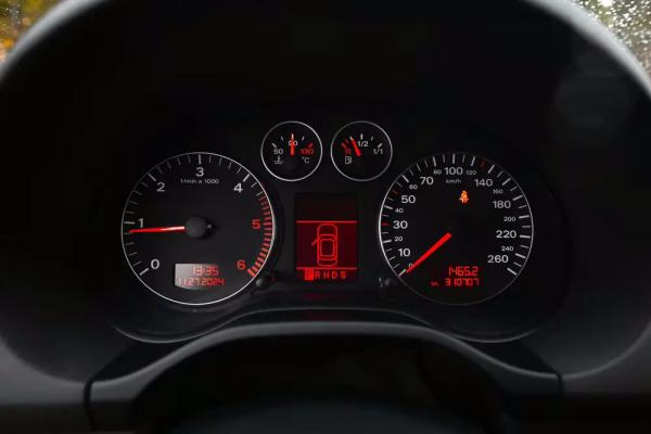 White Audi A3 2007 in Jelgava, with an engine capacity of 2.00 L and mileage of 310 thousand km for 3700 €, photo 10 on AUTOMOTO.COM.LV