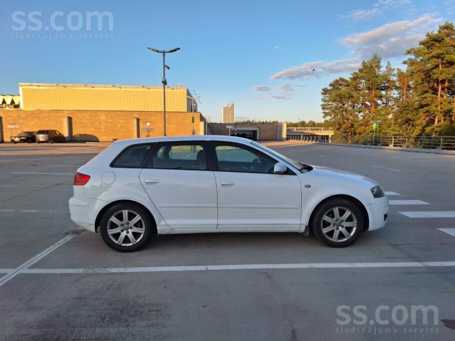 White Audi A3 2007 in Riga, with an engine capacity of 1.60 L and mileage of 256 thousand km for 3000 €, photo 8 on AUTOMOTO.COM.LV