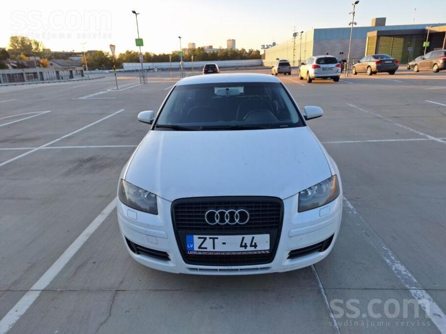 White Audi A3 2007 in Riga, with an engine capacity of 1.60 L and mileage of 256 thousand km for 3000 €, photo 9 on AUTOMOTO.COM.LV