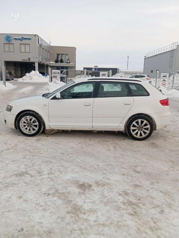 White Audi A3 2008 in Klaipeda, with an engine capacity of 1.97 L and mileage of 282 thousand km for 2100 €, photo 3 on AUTOMOTO.COM.LV