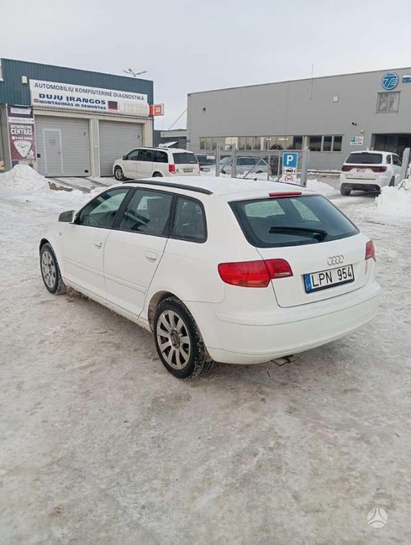 White Audi A3 2008 in Klaipeda, with an engine capacity of 1.97 L and mileage of 282 thousand km for 2100 €, photo 4 on AUTOMOTO.COM.LV