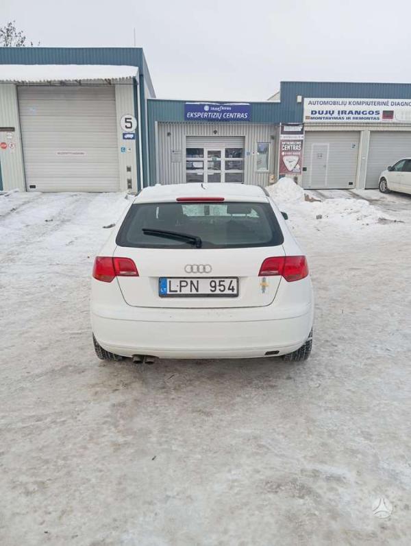 White Audi A3 2008 in Klaipeda, with an engine capacity of 1.97 L and mileage of 282 thousand km for 2100 €, photo 5 on AUTOMOTO.COM.LV