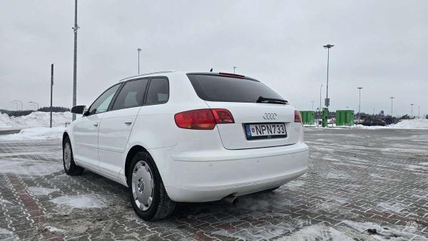 Balts Audi A3 2008 Viļņa, ar dzinēja tilpumu 1.60 L un nobraukumu 221 tūkst. km par 5650 €, foto 4 vietnē AUTOMOTO.COM.LV