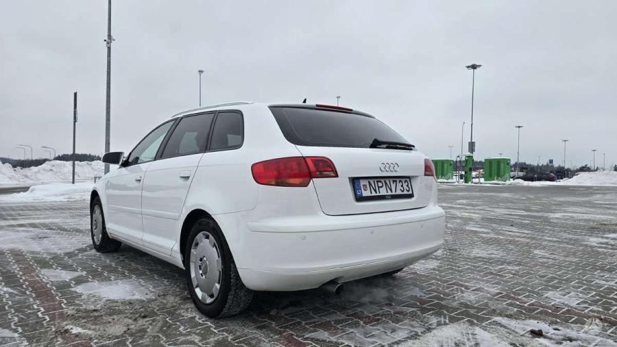 Balts Audi A3 2008 Viļņa, ar dzinēja tilpumu 1.60 L un nobraukumu 221 tūkst. km par 5650 €, foto 4 vietnē AUTOMOTO.COM.LV