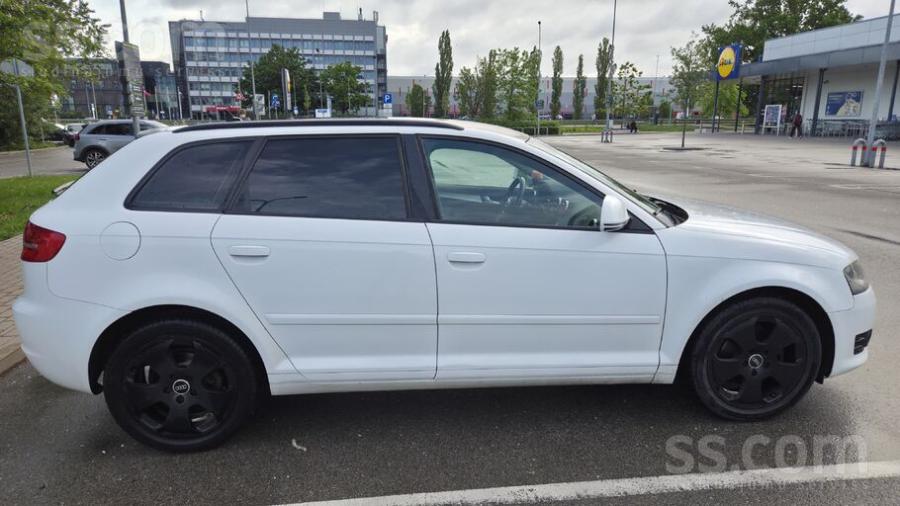 Balts Audi A3 2008 Rīga, ar dzinēja tilpumu 2.00 L un nobraukumu 263 tūkst. km par 3600 €, foto 5 vietnē AUTOMOTO.COM.LV