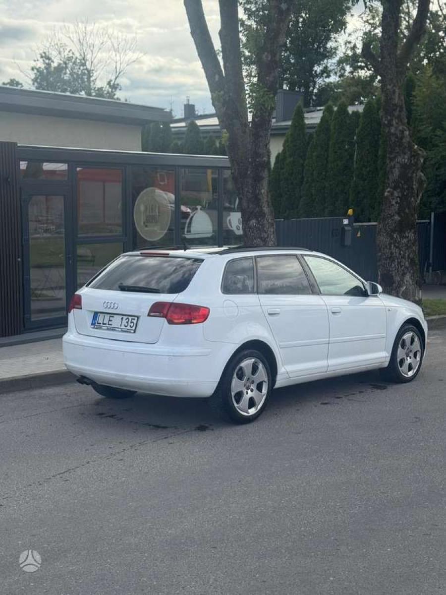 White Audi A3 2008 in Kaunas, with an engine capacity of 2.00 L and mileage of 300 thousand km for 4999 €, photo 5 on AUTOMOTO.COM.LV