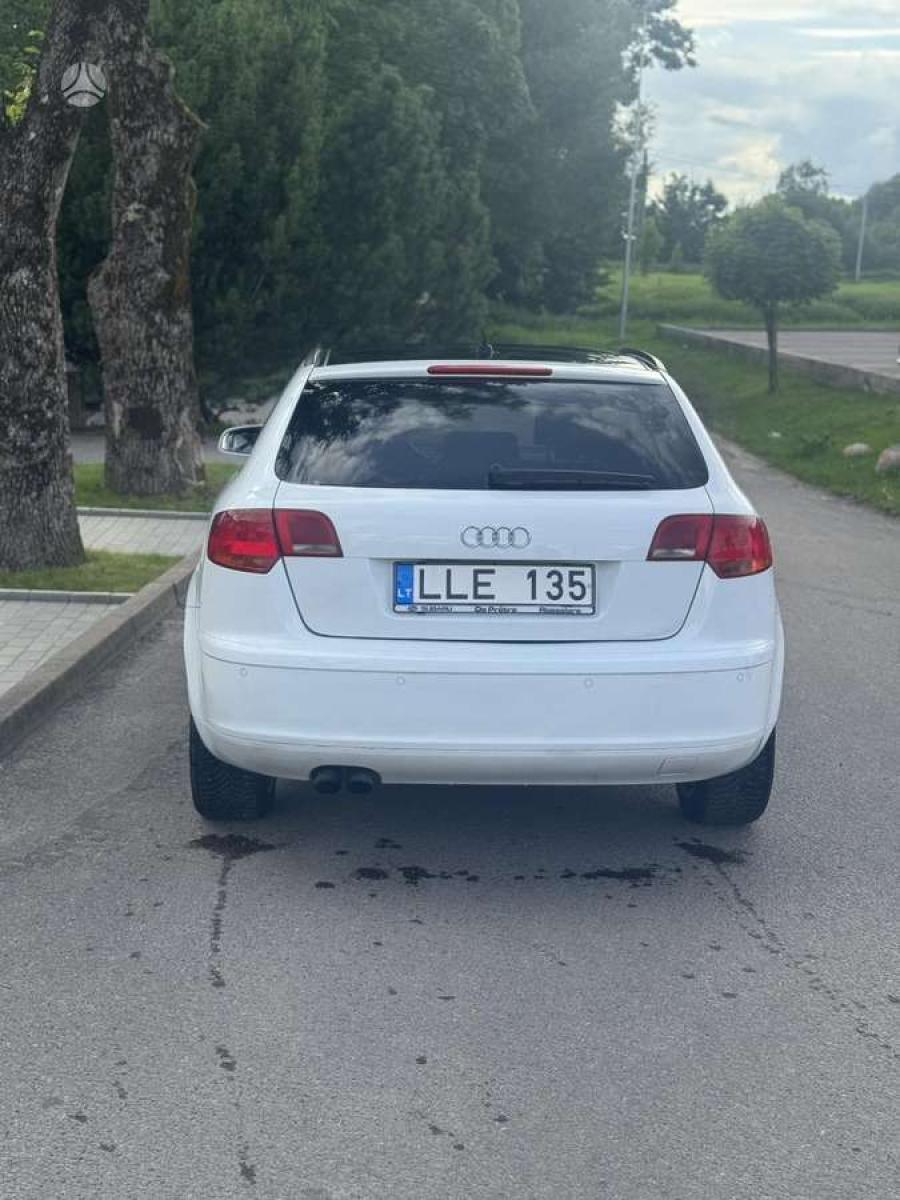 White Audi A3 2008 in Kaunas, with an engine capacity of 2.00 L and mileage of 300 thousand km for 4999 €, photo 6 on AUTOMOTO.COM.LV