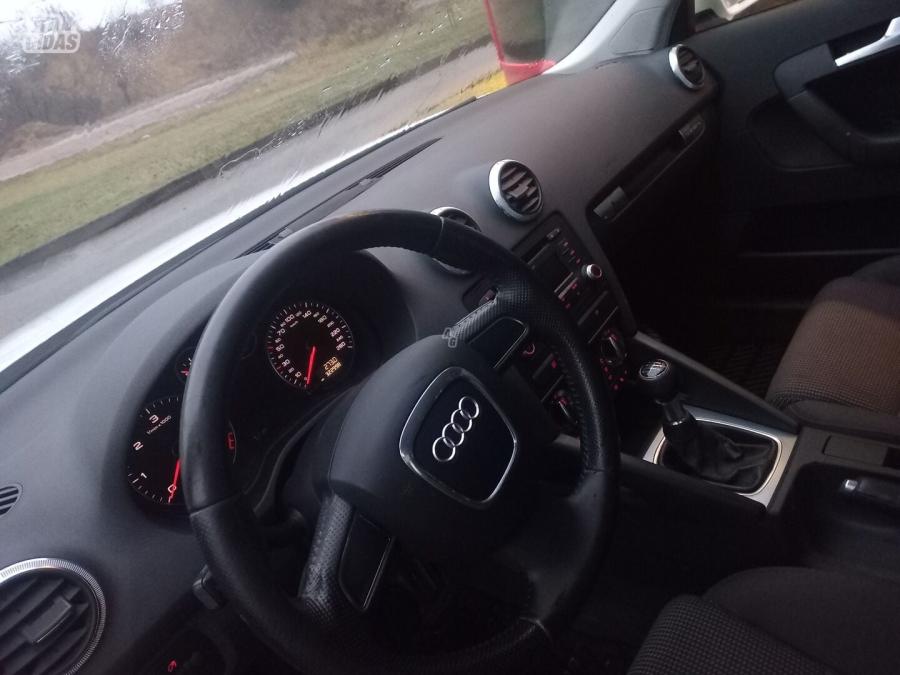 Balts Audi A3 2009 Viļņa, ar dzinēja tilpumu 2.00 L un nobraukumu 320 tūkst. km par 2600 €, foto 6 vietnē AUTOMOTO.COM.LV
