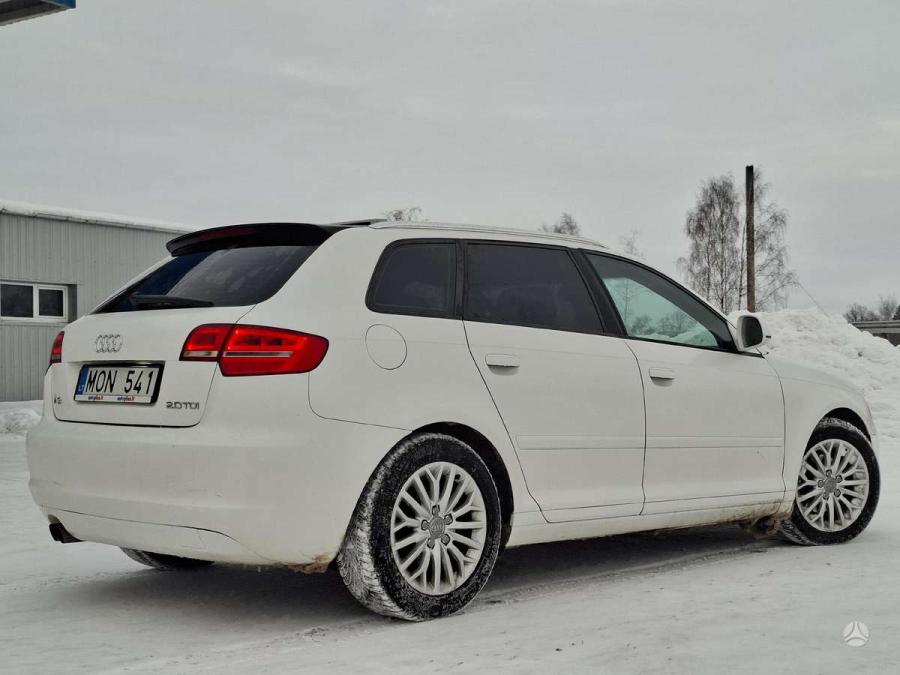 White Audi A3 2009 in Silute, with an engine capacity of 1.97 L and mileage of 299 thousand km for 3500 €, photo 2 on AUTOMOTO.COM.LV