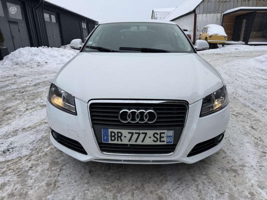White Audi A3 2009 in Taurage, with an engine capacity of 1.90 L and mileage of 319 thousand km for 2900 €, photo 2 on AUTOMOTO.COM.LV