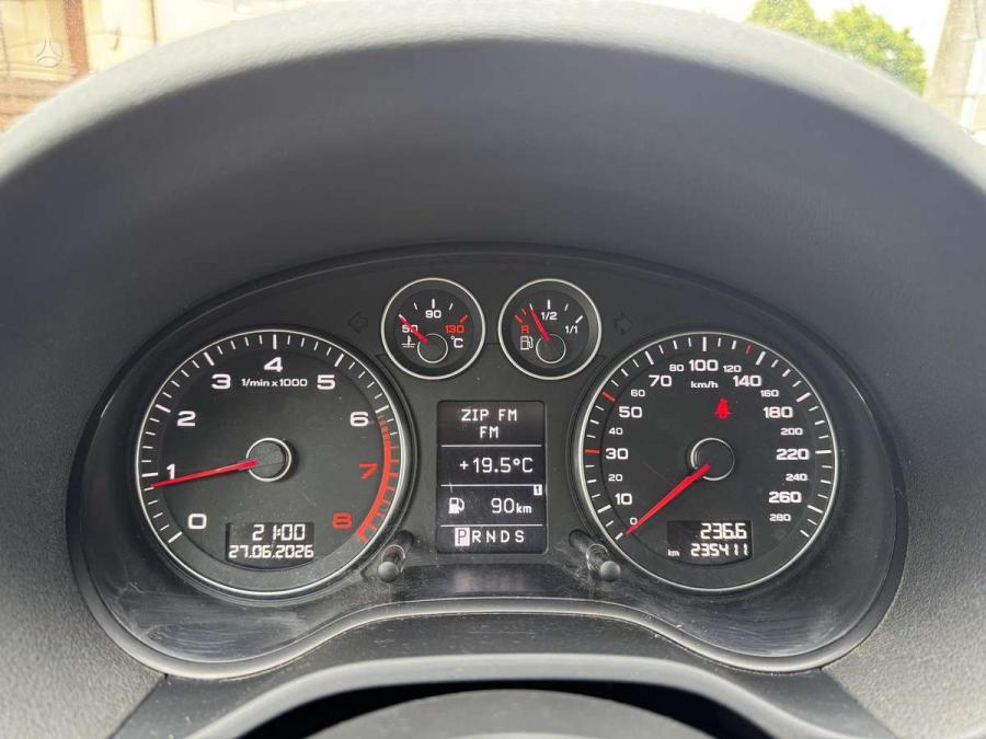 Balts Audi A3 2009 Kretinga, ar dzinēja tilpumu 1.98 L un nobraukumu 235 tūkst. km par 6495 €, foto 20 vietnē AUTOMOTO.COM.LV