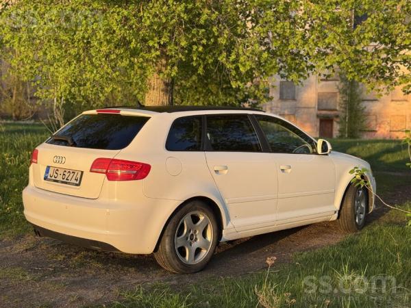 White Audi A3 2009 in Daugavpils, with an engine capacity of 2.00 L and mileage of 425 thousand km for 3550 €, photo 4 on AUTOMOTO.COM.LV