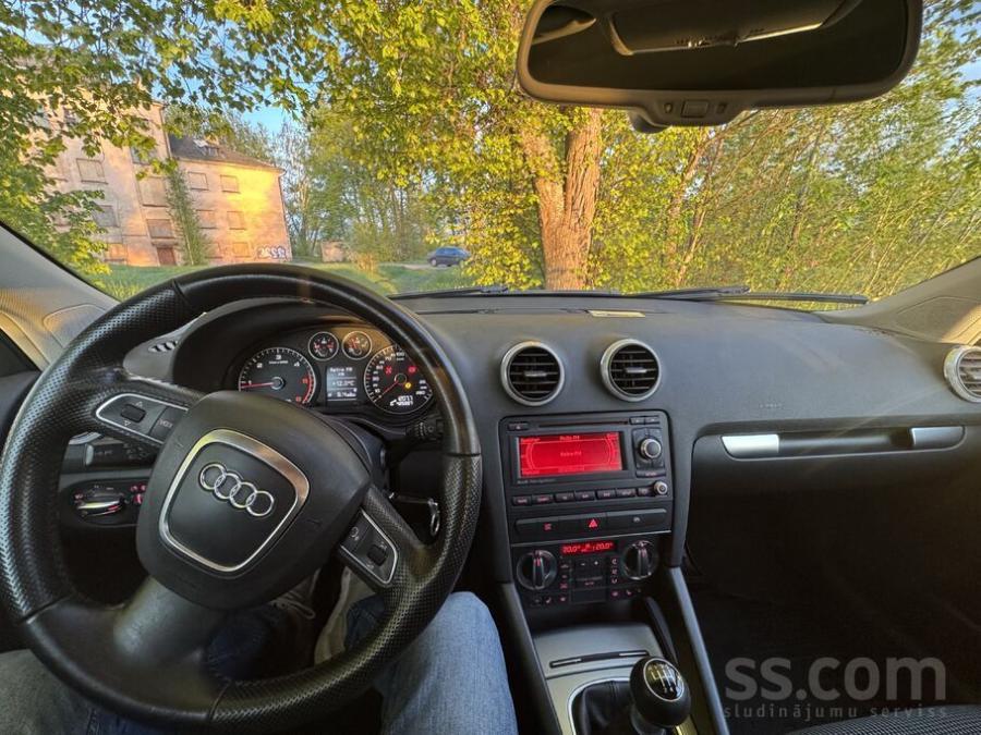White Audi A3 2009 in Daugavpils, with an engine capacity of 2.00 L and mileage of 425 thousand km for 3550 €, photo 6 on AUTOMOTO.COM.LV