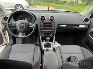 White Audi A3 2009 in Riga, with an engine capacity of 1.60 L and mileage of 355 thousand km for 2750 €, photo 7 on AUTOMOTO.COM.LV
