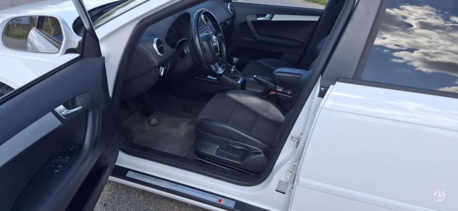 White Audi A3 2009 in Marijampole, with an engine capacity of 1.39 L and mileage of 252 thousand km for 5100 €, photo 12 on AUTOMOTO.COM.LV