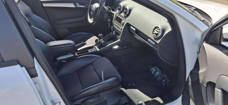 White Audi A3 2009 in Marijampole, with an engine capacity of 1.39 L and mileage of 252 thousand km for 5100 €, photo 14 on AUTOMOTO.COM.LV