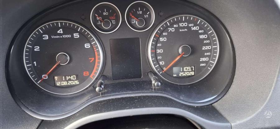 White Audi A3 2009 in Marijampole, with an engine capacity of 1.39 L and mileage of 252 thousand km for 5100 €, photo 21 on AUTOMOTO.COM.LV