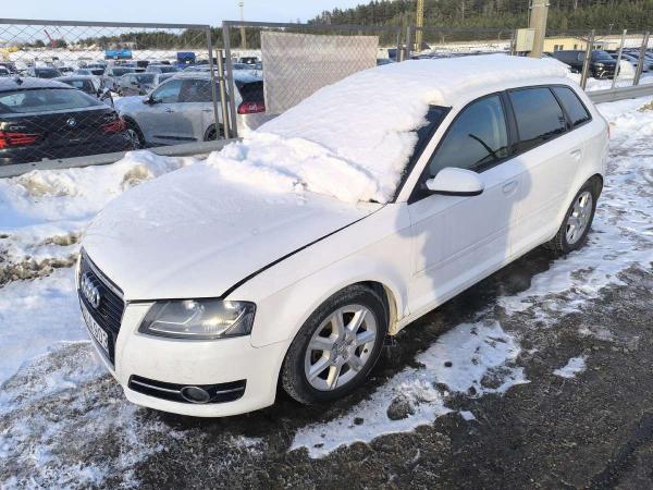 Balts Audi A3 2010 Viļņa, ar dzinēja tilpumu 2.00 L un nobraukumu 305 tūkst. km par 1500 €, foto 1 vietnē AUTOMOTO.COM.LV