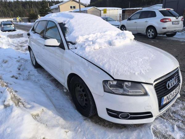 Balts Audi A3 2010 Viļņa, ar dzinēja tilpumu 2.00 L un nobraukumu 305 tūkst. km par 1500 €, foto 4 vietnē AUTOMOTO.COM.LV