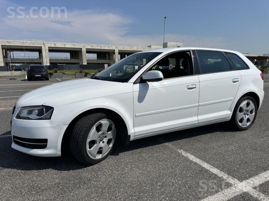 White Audi A3 2010 in Riga, with an engine capacity of 1.60 L and mileage of 0 thousand km for 6700 €, photo 4 on AUTOMOTO.COM.LV
