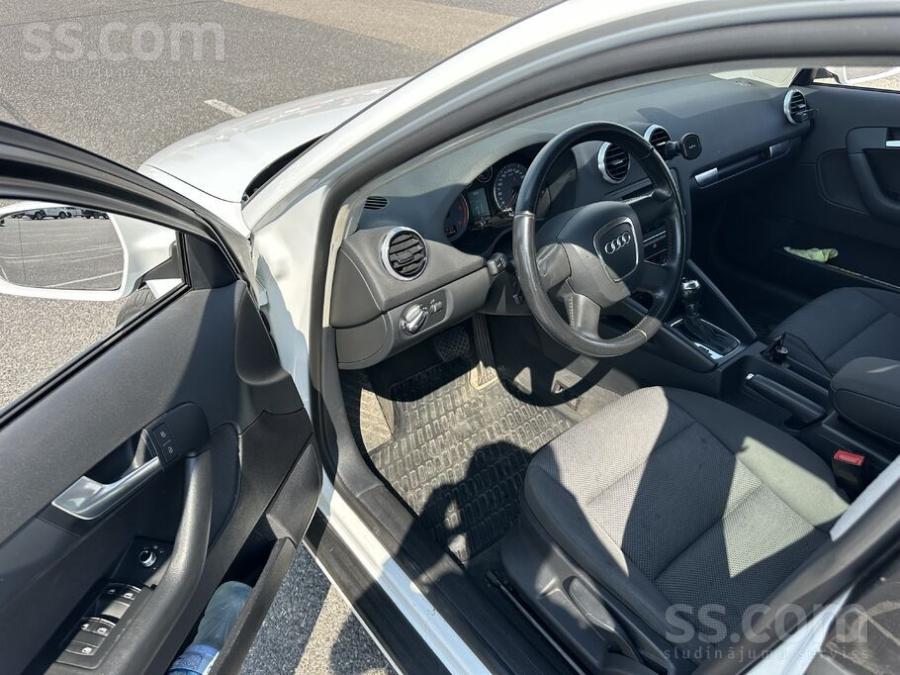 White Audi A3 2010 in Riga, with an engine capacity of 1.60 L and mileage of 0 thousand km for 6700 €, photo 12 on AUTOMOTO.COM.LV