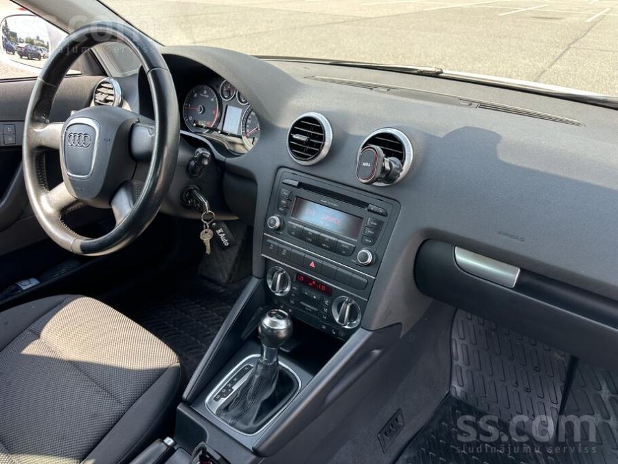 White Audi A3 2010 in Riga, with an engine capacity of 1.60 L and mileage of 0 thousand km for 6700 €, photo 24 on AUTOMOTO.COM.LV
