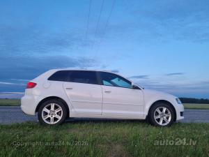 Balts Audi A3 2010 Pelva, ar dzinēja tilpumu 1.60 L un nobraukumu 289 tūkst. km par 4800 €, foto 7 vietnē AUTOMOTO.COM.LV