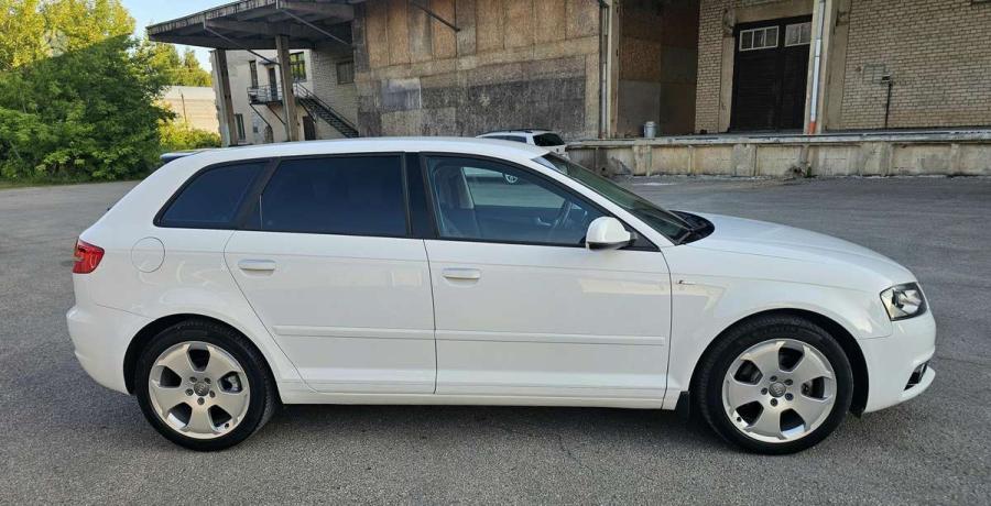 White Audi A3 2010 in Kelme, with an engine capacity of 1.60 L and mileage of 231 thousand km for 5500 €, photo 6 on AUTOMOTO.COM.LV