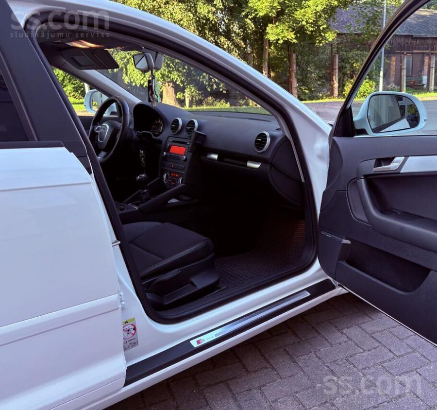 White Audi A3 2010 in Jelgava, with an engine capacity of 1.60 L and mileage of 263 thousand km for 6250 €, photo 14 on AUTOMOTO.COM.LV