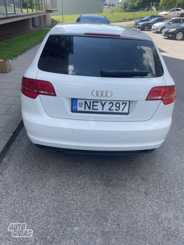 White Audi A3 2010 in Vilnius, with an engine capacity of 1.60 L and mileage of 368 thousand km for 4200 €, photo 3 on AUTOMOTO.COM.LV