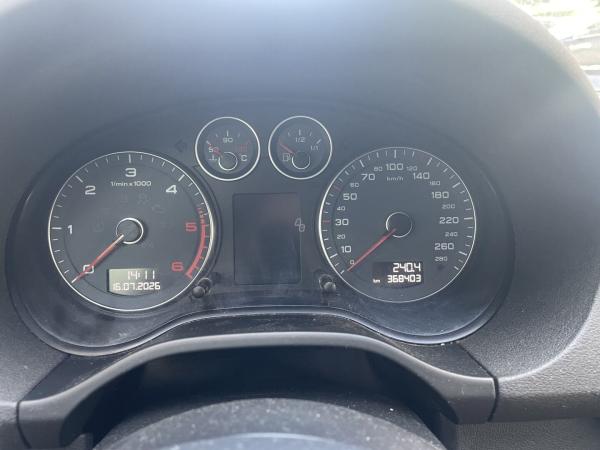 White Audi A3 2010 in Vilnius, with an engine capacity of 1.60 L and mileage of 368 thousand km for 4200 €, photo 5 on AUTOMOTO.COM.LV