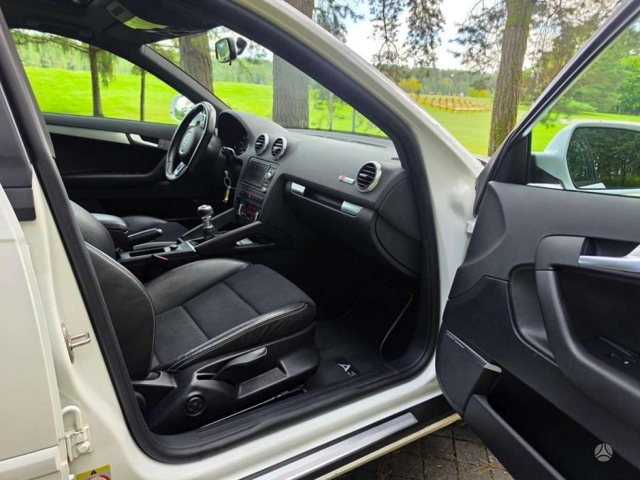 White Audi A3 2010 in Prienai, with an engine capacity of 1.97 L and mileage of 259 thousand km for 5099 €, photo 16 on AUTOMOTO.COM.LV