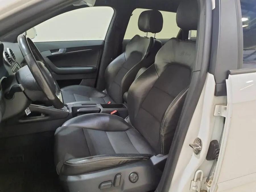 Balts Audi A3 2010 Mārupe, ar dzinēja tilpumu 2.00 L un nobraukumu 243 tūkst. km par 6750 €, foto 9 vietnē AUTOMOTO.COM.LV