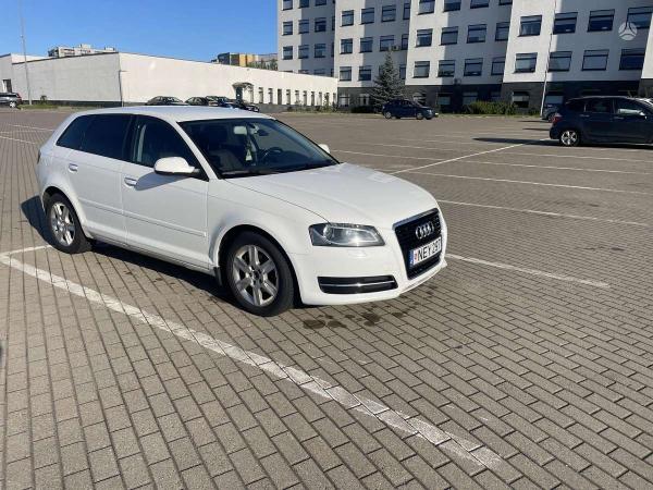Balts Audi A3 2010 Viļņa, ar dzinēja tilpumu 1.60 L un nobraukumu 368 tūkst. km par 3650 €, foto 4 vietnē AUTOMOTO.COM.LV