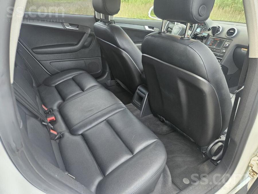 White Audi A3 2010 in Jelgava, with an engine capacity of 1.60 L and mileage of 312 thousand km for 4500 €, photo 15 on AUTOMOTO.COM.LV