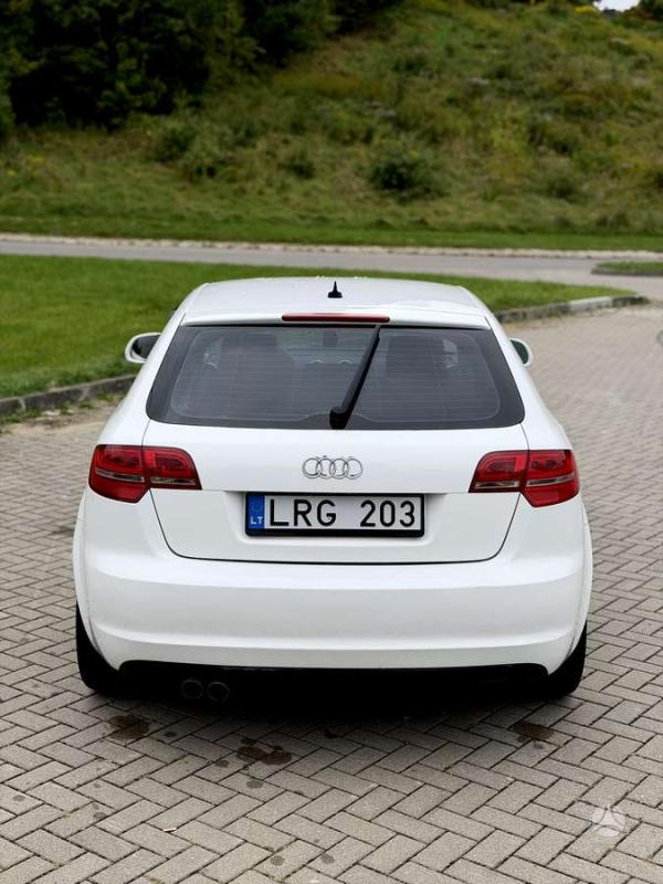 White Audi A3 2010 in Vilnius, with an engine capacity of 1.90 L and mileage of 279 thousand km for 4400 €, photo 7 on AUTOMOTO.COM.LV