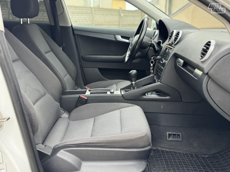 White Audi A3 2010 in Kaunas, with an engine capacity of 1.60 L and mileage of 270 thousand km for 6000 €, photo 16 on AUTOMOTO.COM.LV