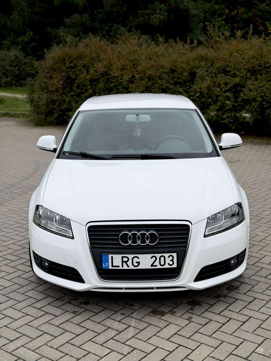 White Audi A3 2010 in Vilnius, with an engine capacity of 1.90 L and mileage of 280 thousand km for 4000 €, photo 4 on AUTOMOTO.COM.LV