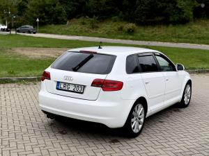 White Audi A3 2010 in Vilnius, with an engine capacity of 1.90 L and mileage of 280 thousand km for 4000 €, photo 5 on AUTOMOTO.COM.LV