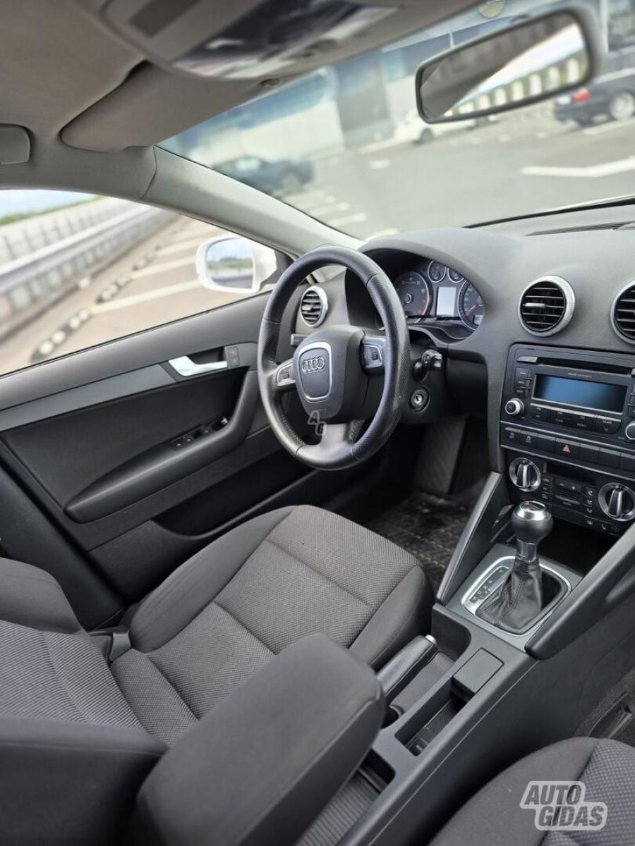 White Audi A3 2011 in Vilnius, with an engine capacity of 1.40 L and mileage of 196 thousand km for 3300 €, photo 9 on AUTOMOTO.COM.LV